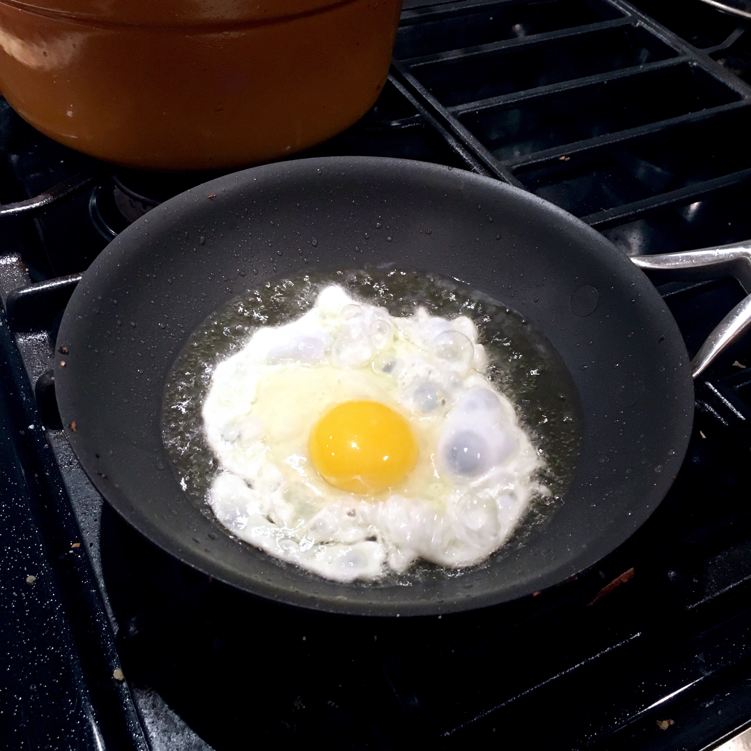 Spaghetti with Spicy Breadcrumbs and Crispy Egg – Crunchy Salty Sweet